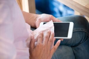 How to Safeguard Smartphones and Protect Them Against Corrosion